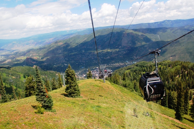 A Summer In Aspen. Discover Magnificent Mountains And Wide Open Green ...
