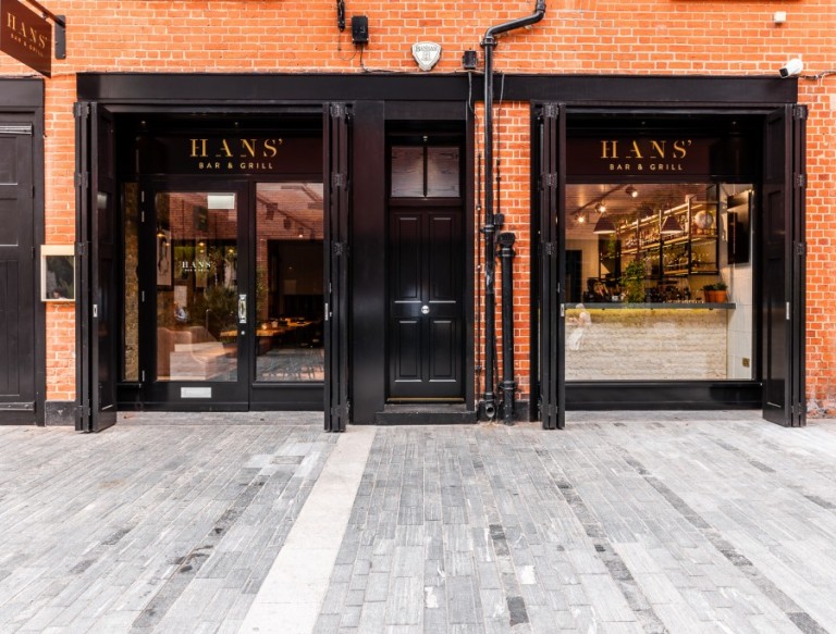 Hans Bar & Grill, Chelsea